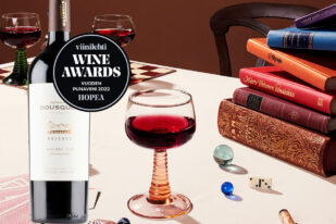Lasissa Viinilehden Vuoden punaviini - katso kilpailun parhaat! – Viinilehti